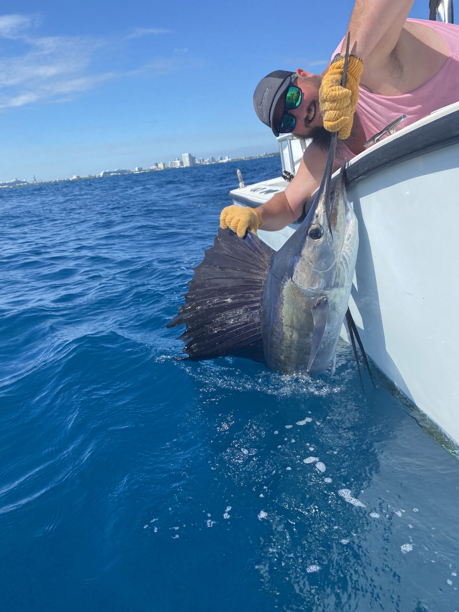 What's Biting December 2021 - Good Hit Sport Fishing - Catch The Action